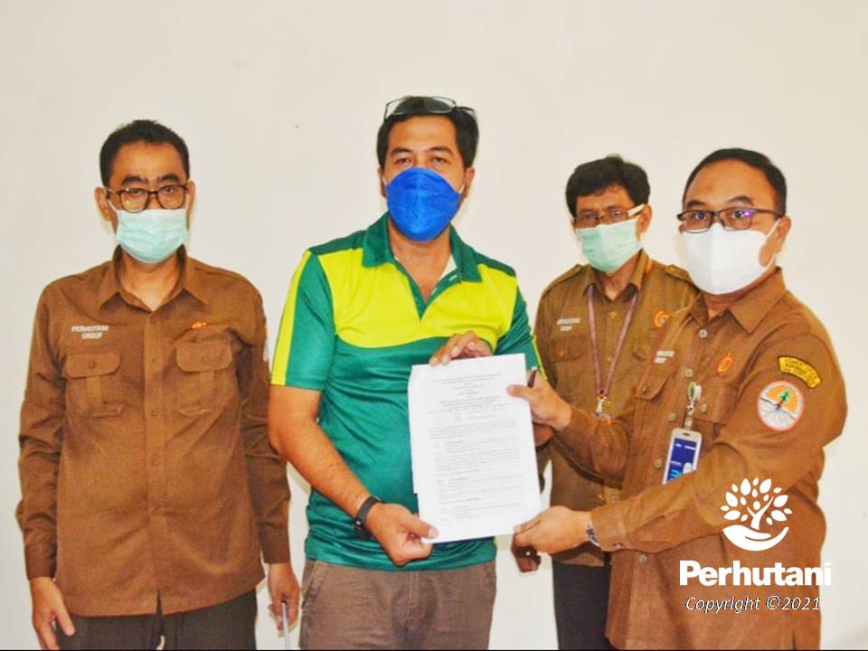 Perhutani Perhutani Bersama LMDH dan Mitra Tandatangani NKK Kemitraan Kehutanan Agroforestry Di ...