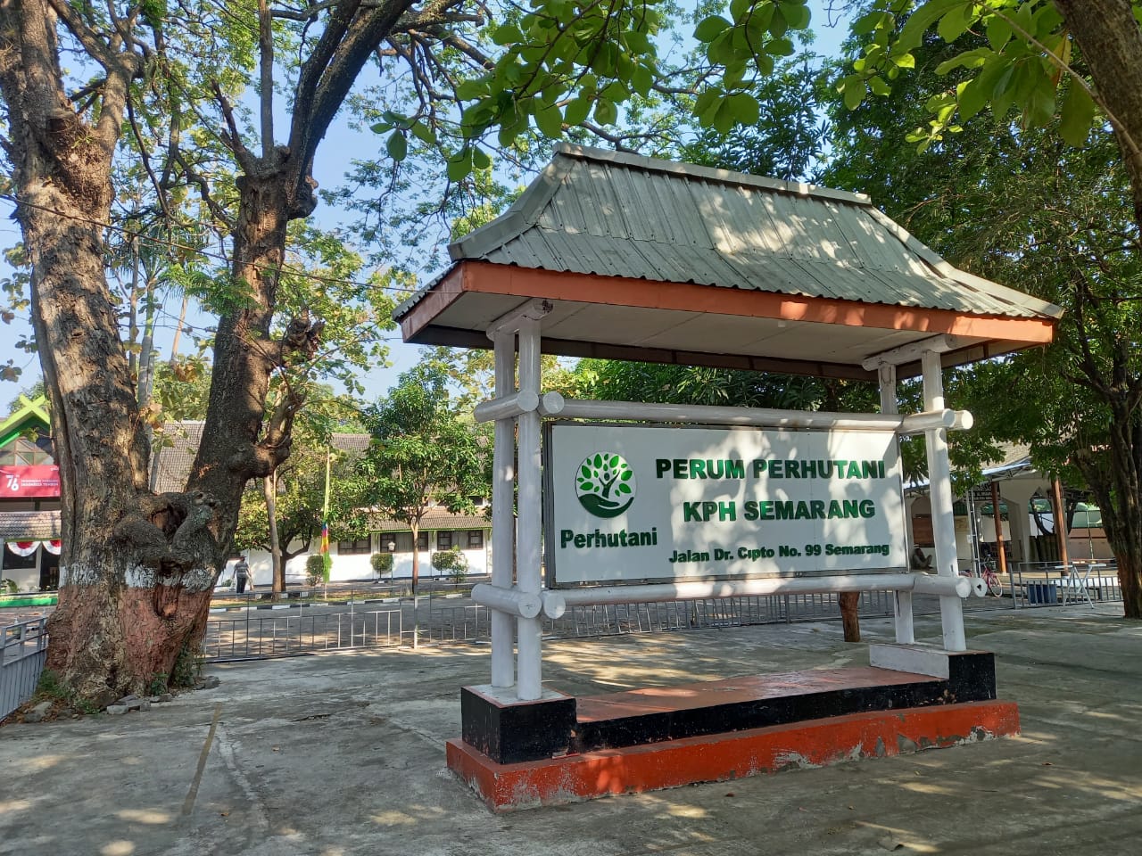 Perhutani KPH Semarang