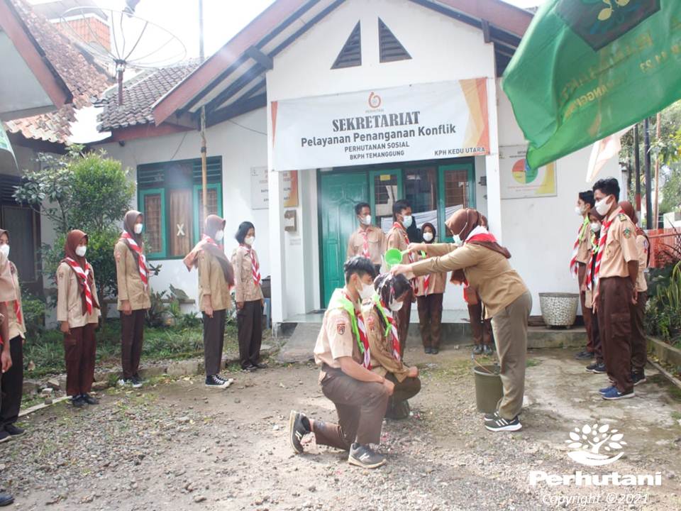 Perhutani Perhutani Gelar Pelantikan Puluhan Anggota Saka Wanabakti Di Temanggung