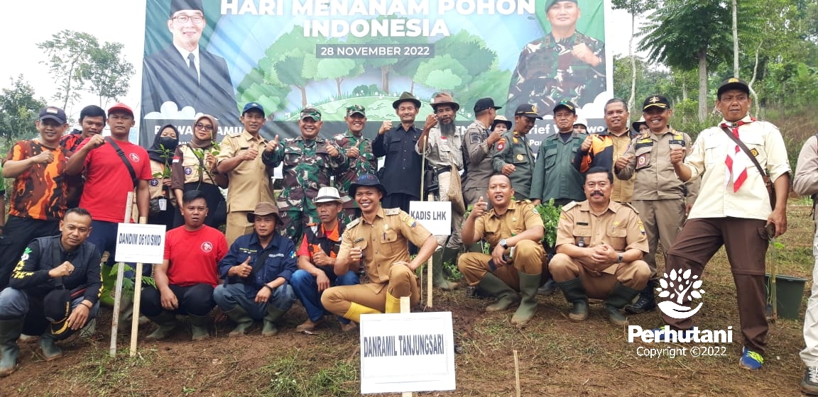 Perhutani Perhutani bersama Kodim 0610 Sumedang, Peringati HMPI di Gunung Manglayang
