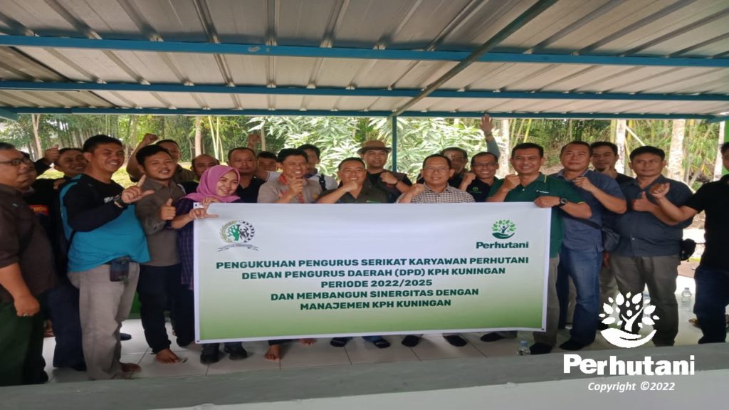 Perhutani Sinergitas DPD Sekar Dengan Manajemen KPH Kuningan Menuju ... Perhutani Sinergitas DPD Sekar Dengan Manajemen KPH Kuningan Menuju ...