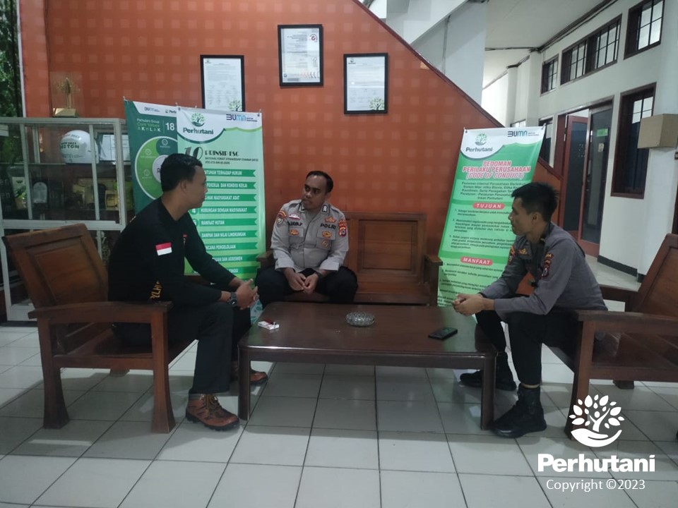 Perhutani Perhutani KPH Banten Terima Kunjungan Kerja Dirbinmas Polda ... Perhutani Perhutani KPH Banten Terima Kunjungan Kerja Dirbinmas Polda ...