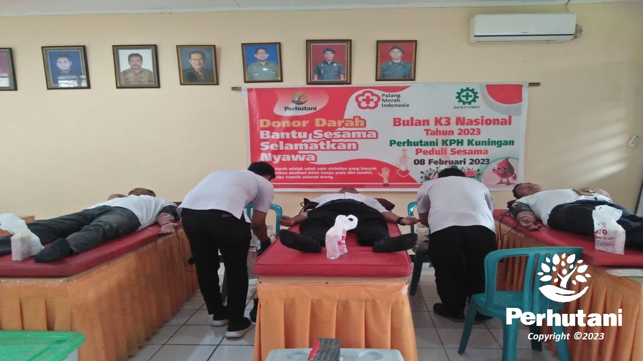 Perhutani Aksi Kemanusiaan Perhutani Gelar Donor Darah Bekerjasama PMI Kabupaten Kuningan