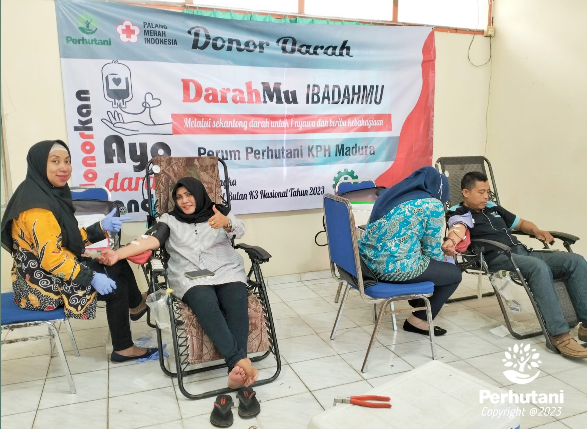 Perhutani Aksi Donor Darah Mewarnai Peringatan Bulan K3 Nasional di Perhutani Madura