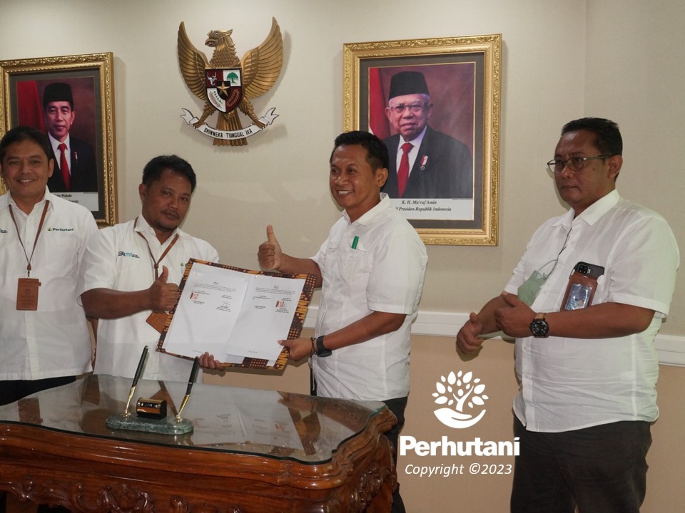 Perhutani Perhutani Divre Jatim Teken Perpanjangan PKS dengan PTPN XI