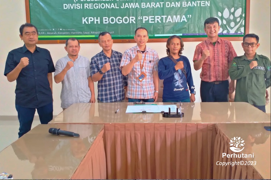 Perhutani Perhutani KPH Bogor Tandatangani NKK Dengan LPKSM Al-Fikri Perhutani Perhutani KPH Bogor Tandatangani NKK Dengan LPKSM Al-Fikri