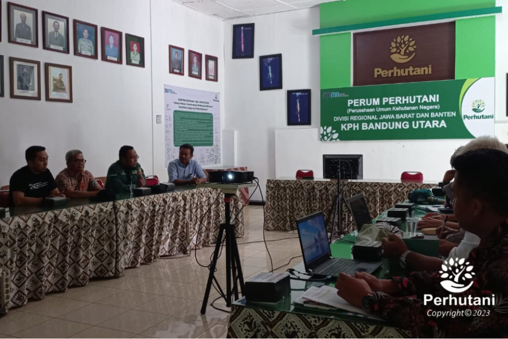 Perhutani Perhutani Bandung Selatan dan Utara Terima Kunjungan KLHK RI ... Perhutani Perhutani Bandung Selatan dan Utara Terima Kunjungan KLHK RI ...