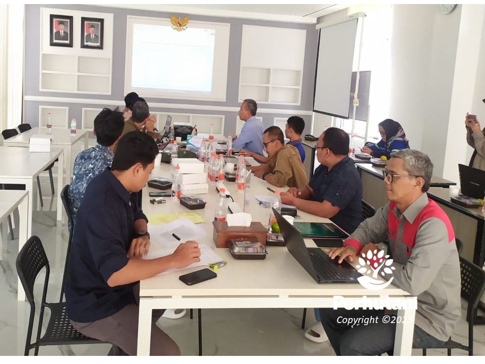 Perhutani Perhutani Blitar Lanjutkan Kerjasama Perpanjangan PKS dengan PT RMI