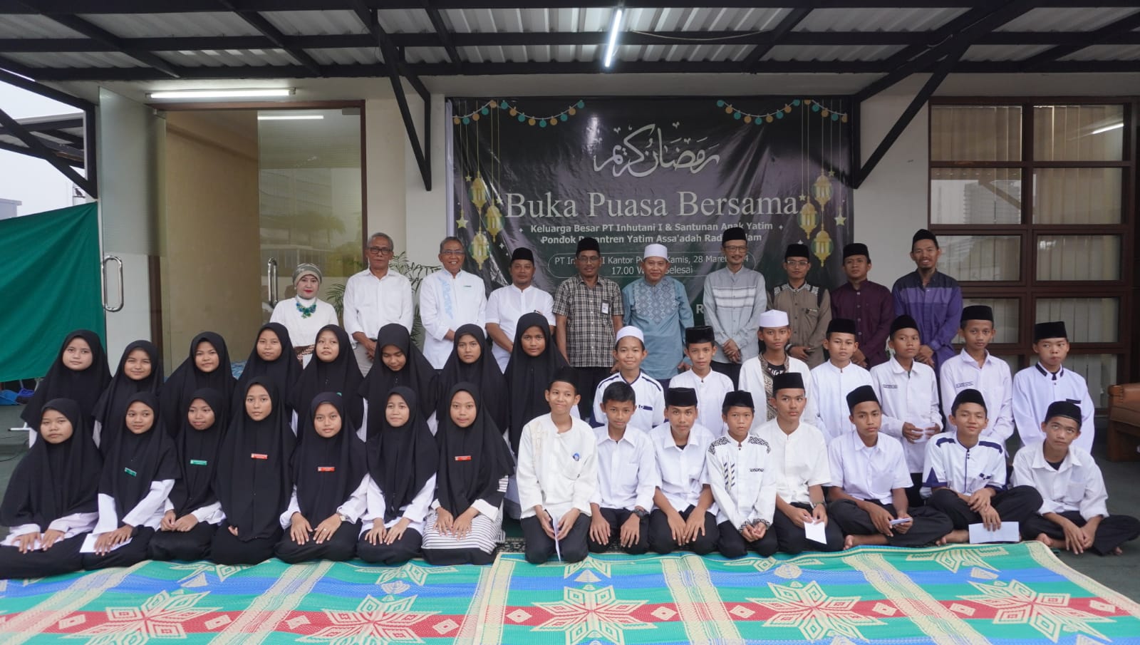 Perhutani Inhutani I Beri Santunan dan Buka Puasa Bersama Anak Yatim Piatu