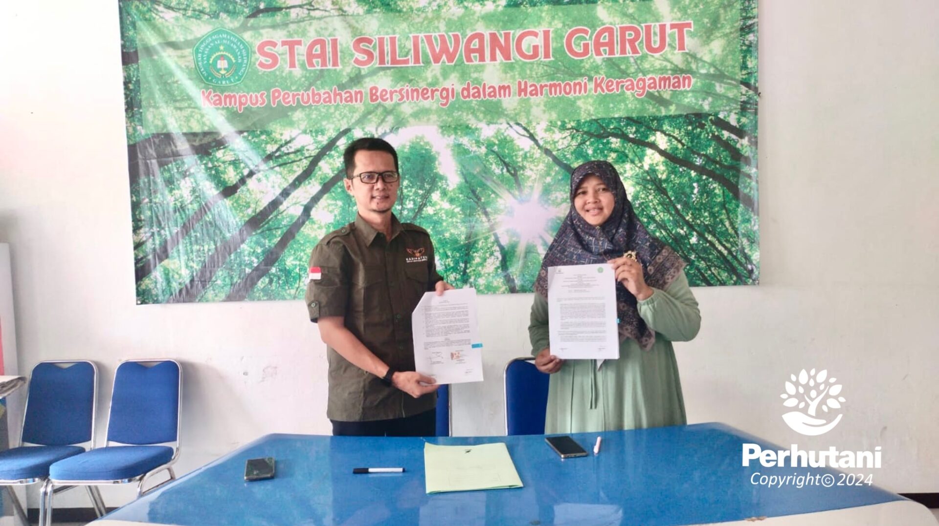 Perhutani Perhutani dan STAI Siliwangi Teken MoU Terkait Rehabilitasi Hutan di Garut
