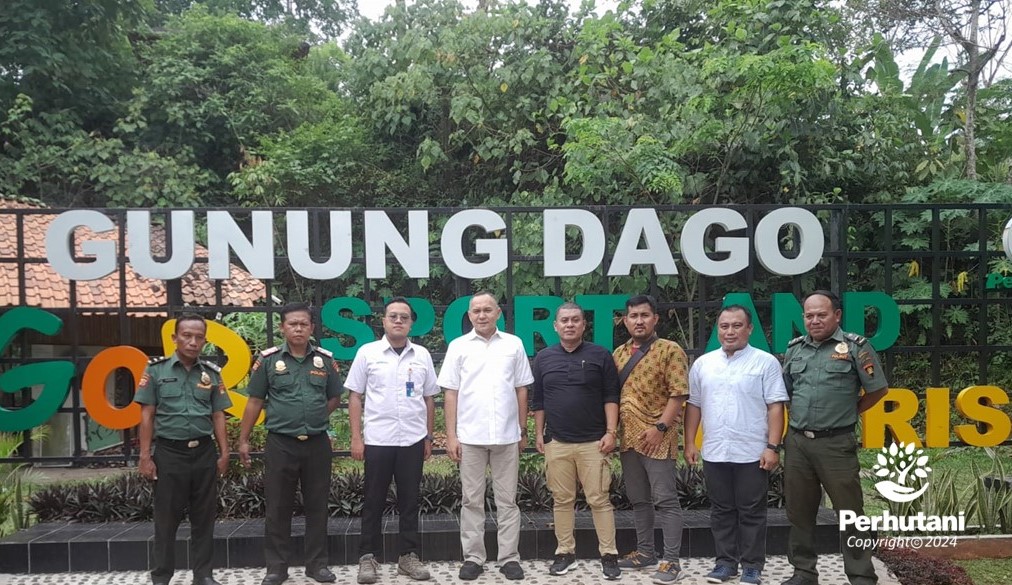 Perhutani Perhutani Bersama DPRD Provinsi Banten Bahas Dekarbonisasi di Bogor