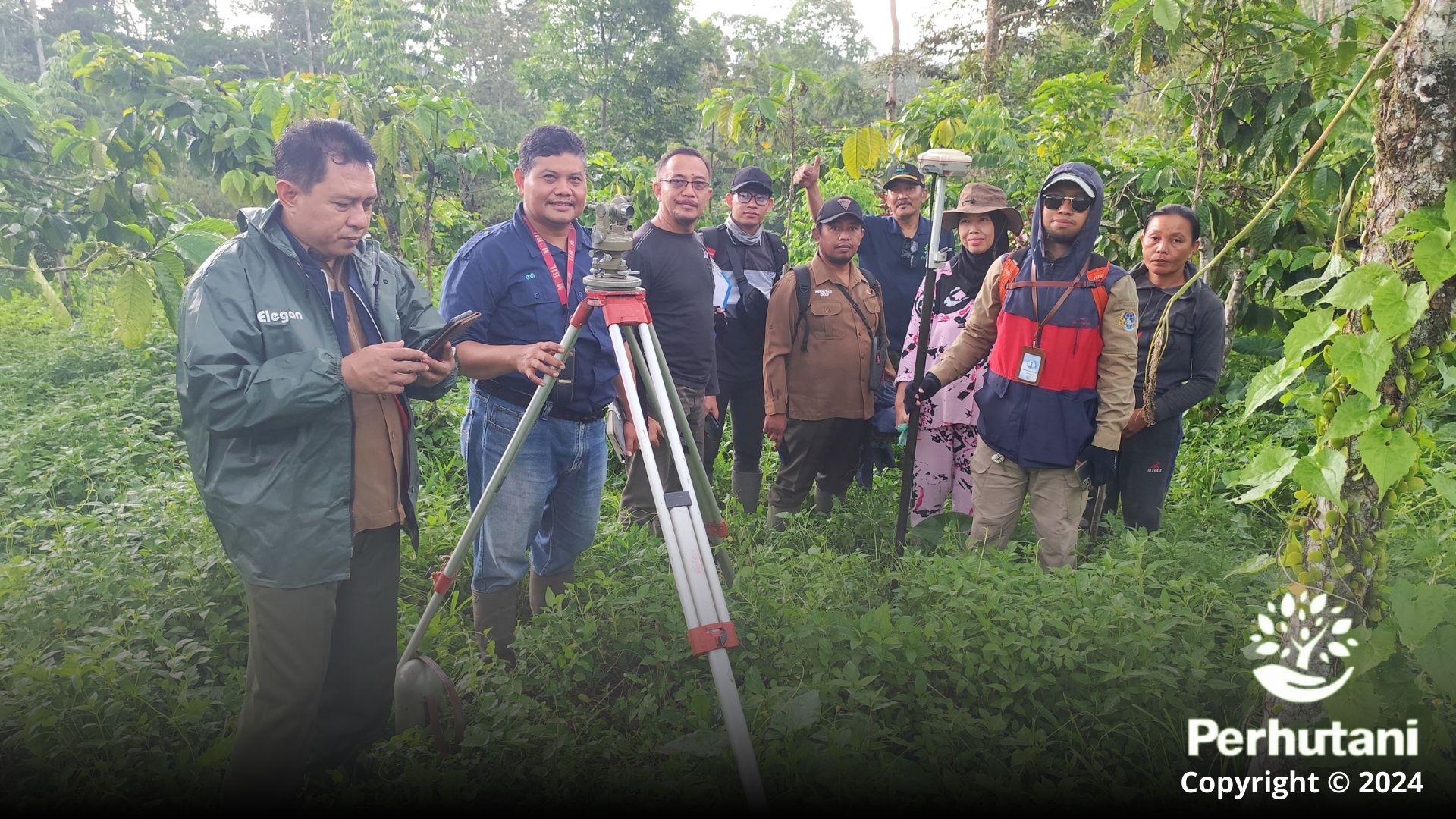Perhutani Perum Perhutani KPH Banyuwangi Barat Dampingi Pemeriksaan dan Pengukuran Rekonstruksi ...