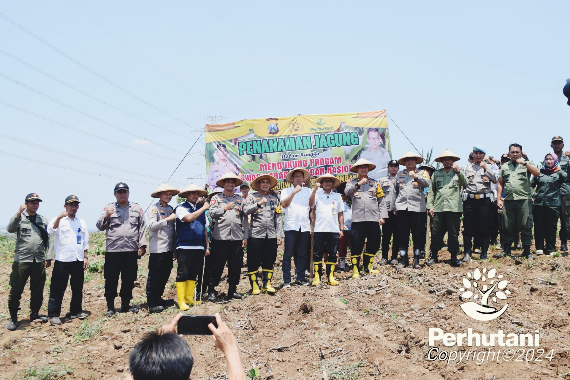 Perhutani Perhutani KPH Jombang Bersinergi dengan Polri dan Stakeholder Dukung Ketahanan Pangan ...