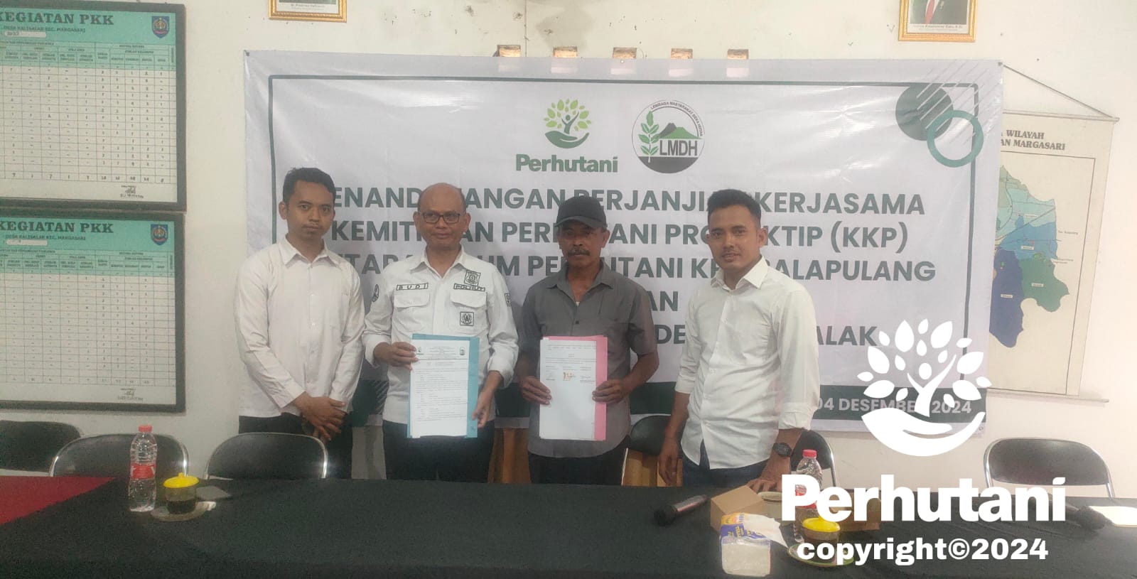 Perhutani Perhutani Tanda Tangani Perjanjian Kerja Sama KKP Dengan LMDH di Tegal