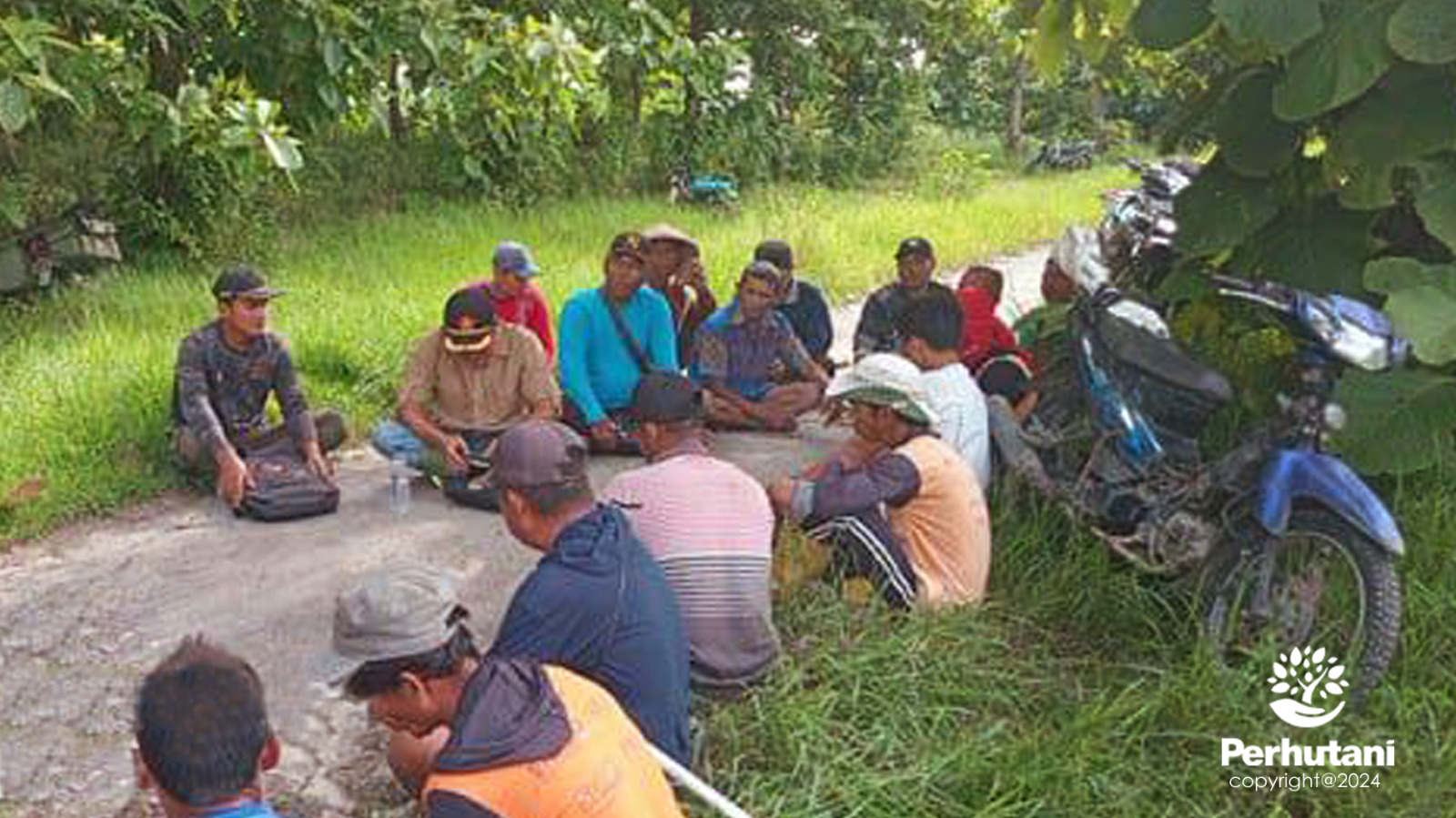 Perhutani Perhutani KPH Padangan Adakan Pembinaan Pesanggem Terkait ...