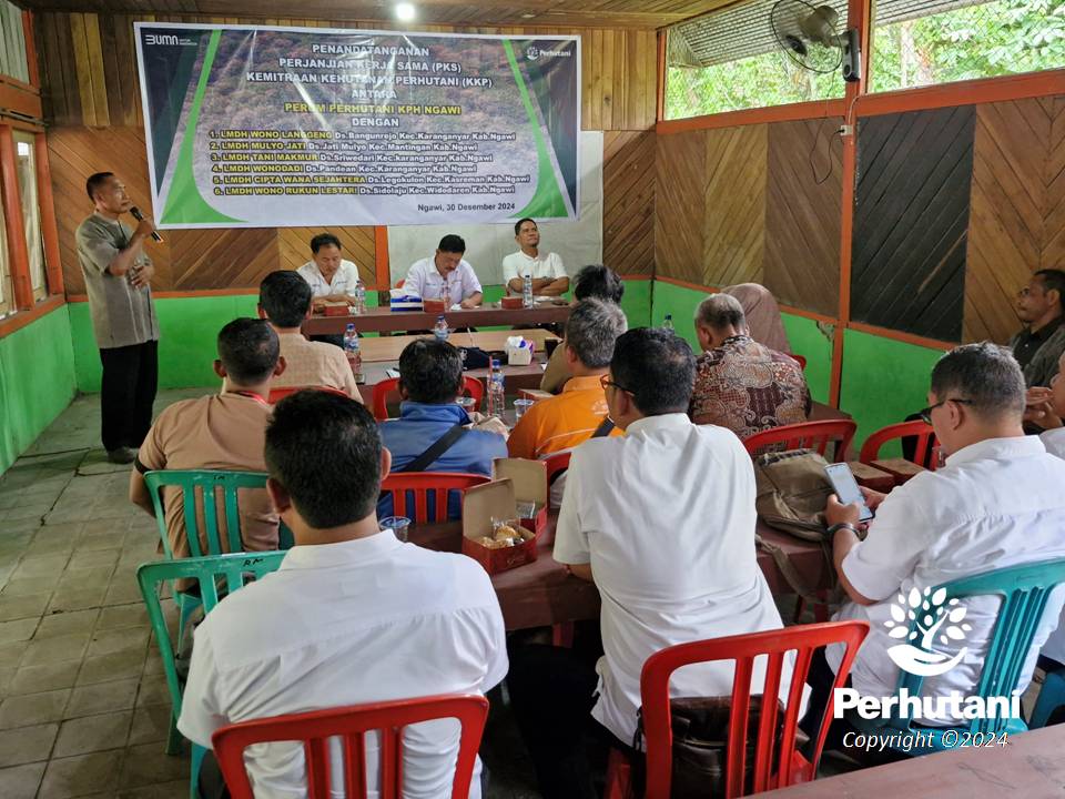 Perhutani Perhutani KPH Ngawi Laksanakan Penandatanganan Perjanjian Kerjasama Kemitraan Kehutanan