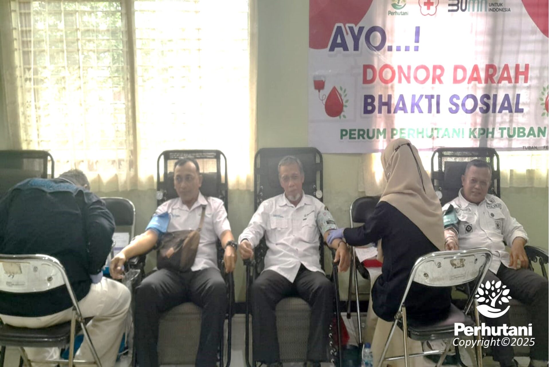 Perhutani Perhutani Tuban dan PMI Gelar Donor Darah Peringati Bulan K3