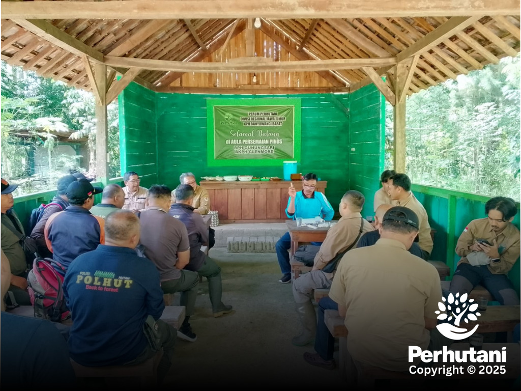 Perhutani Perhutani KPH Banyuwangi Barat bersama CDK Banyuwangi adakan Monev RTT