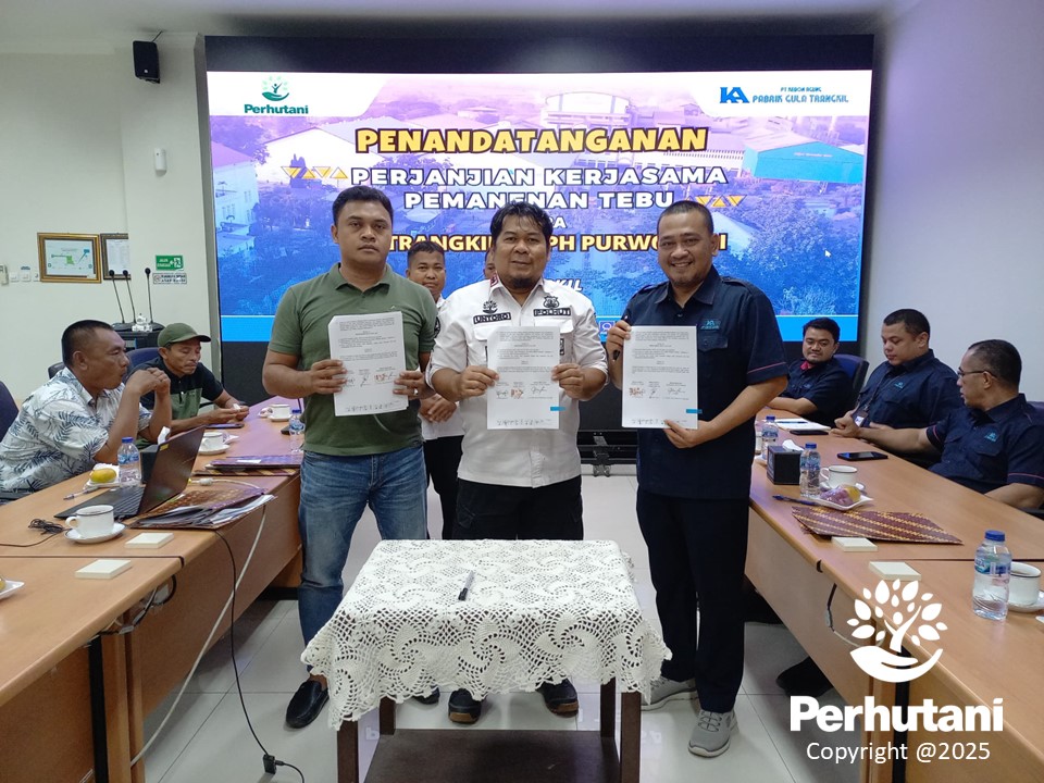Perhutani Perhutani Teken Kerja Sama Pemanenan Tebu dengan PG Trangkil untuk Ketahanan Pangan