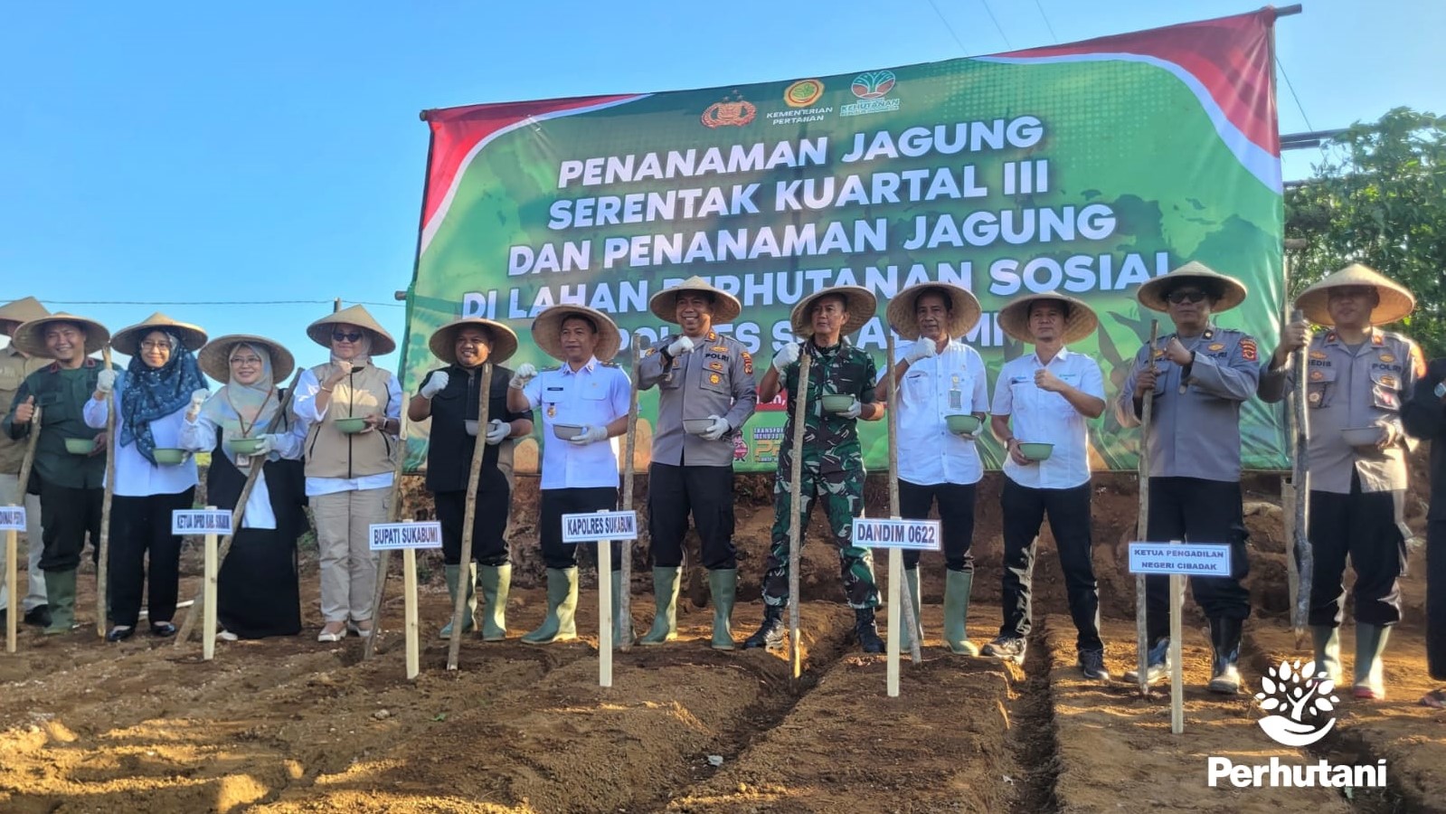 Perhutani Perhutani Dukung Penanaman Jagung Serentak Kuartal Iii Di